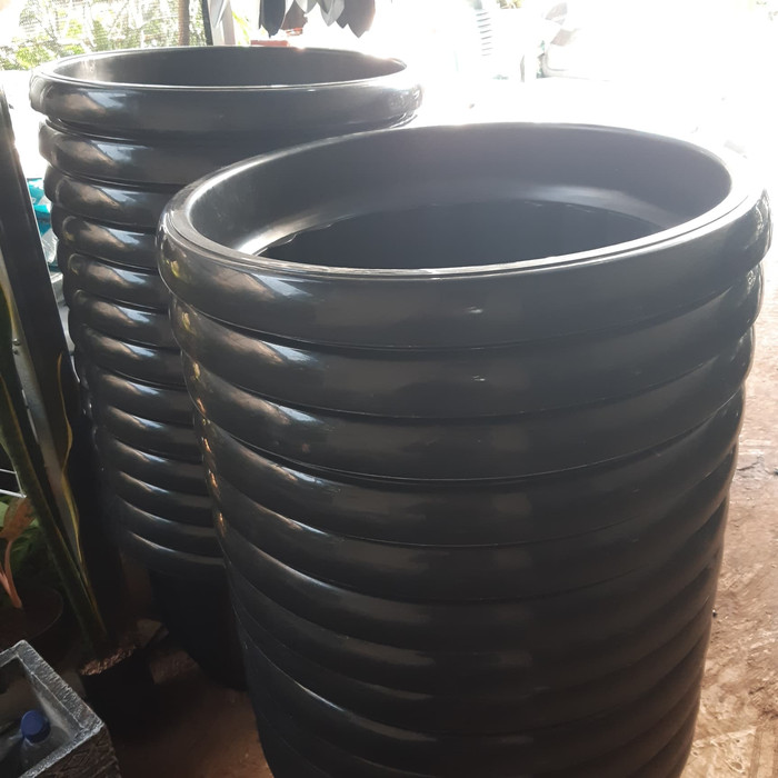 Pot bunga plastik warna hitam ukuran 35 cm | SIPLah