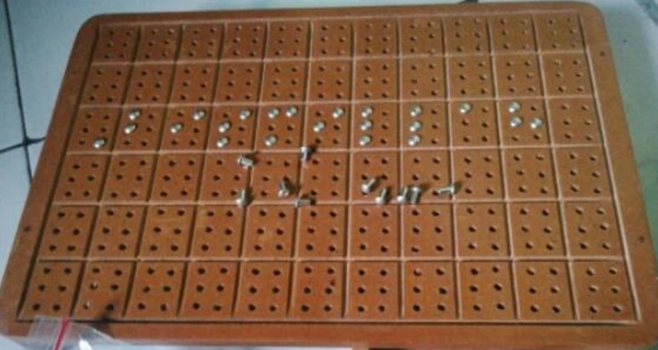 Papan brille/papan tuna netra | SIPLah