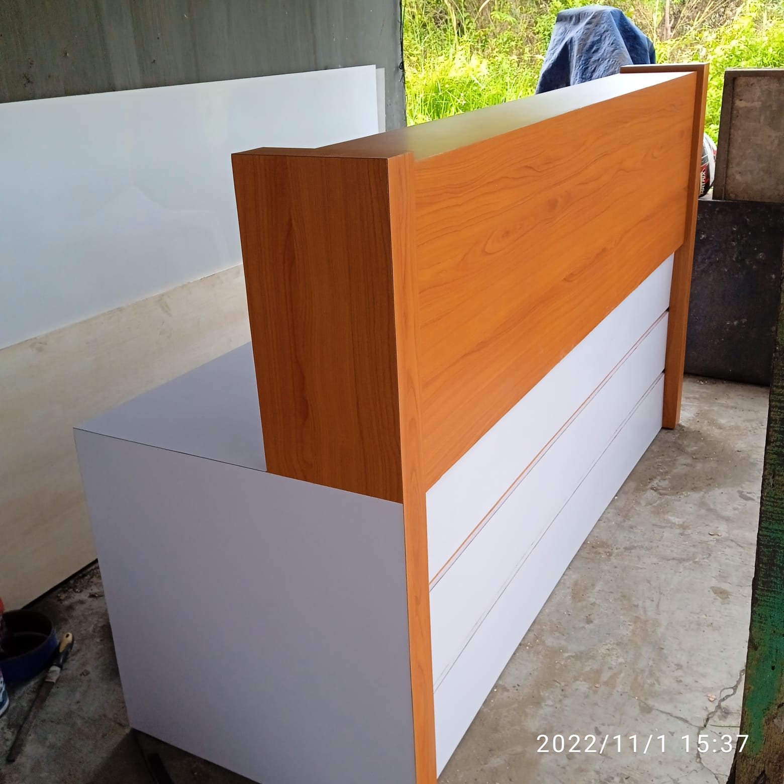 Meja Sirkulasi HPL | SIPLah