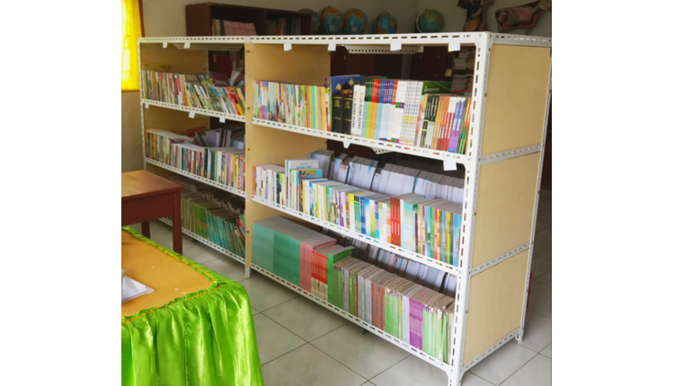 rak buku besi | SIPLah