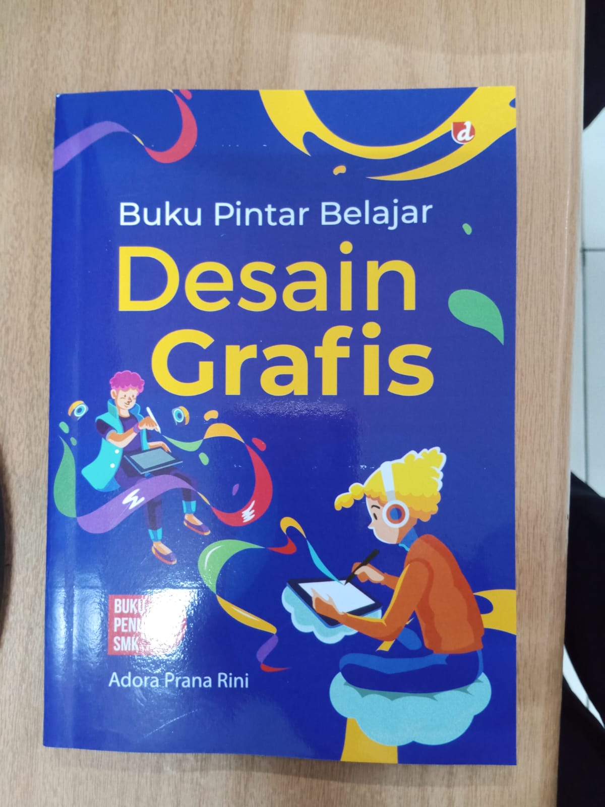 Buku Pintar Belajar Desain Grafis | SIPLah Buku Pintar Belajar Desain Grafis | SIPLah