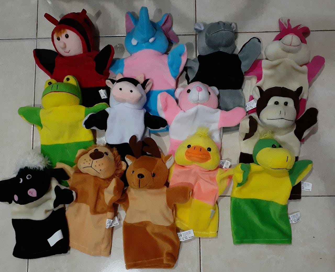 BONEKA TANGAN | SIPLah