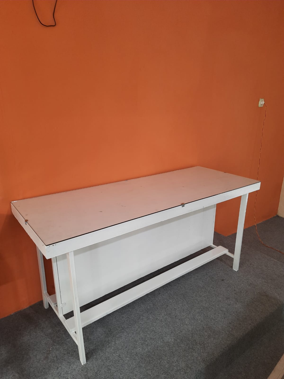 Meja Komputer Perpustakaan | SIPLah