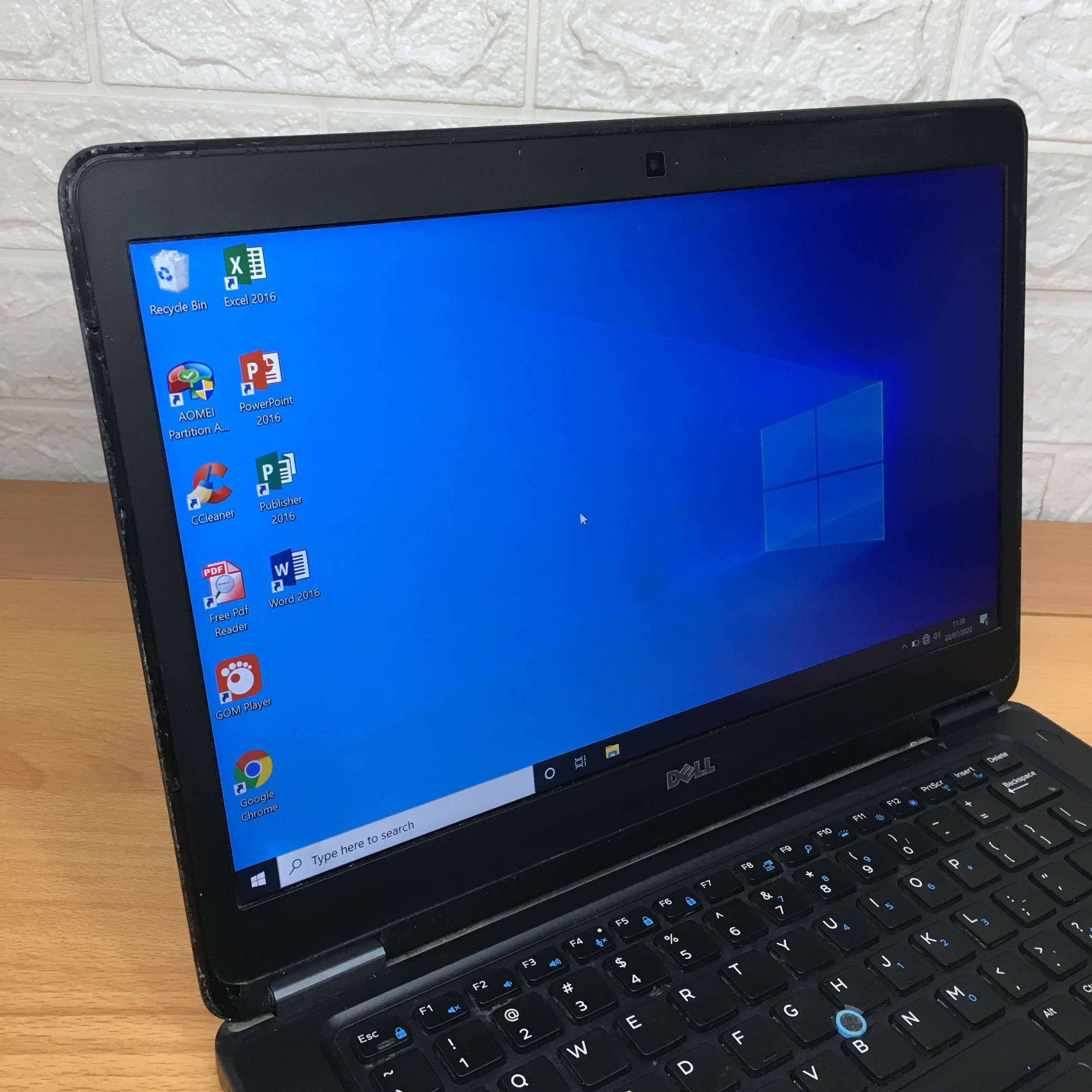 Laptop Dell Latitude E7450 Core i5 Gen 5 RAM 8GB SSD SSD 256GB Murah | SIPLah