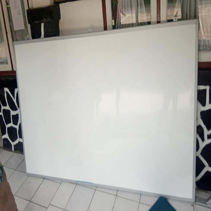 WHITEBOARD//PAPAN TULIS/BAHAN RANGKA BESI/UK244X122 | SIPLah