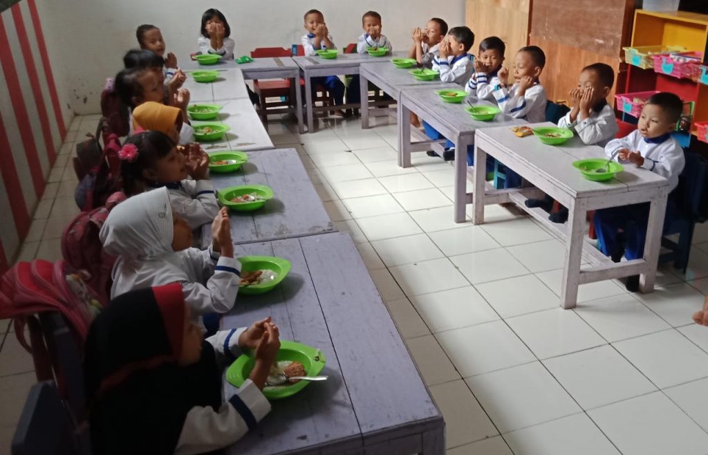 SIPLah Telkom - Belanja Keperluan Sekolah Online Makin Mudah