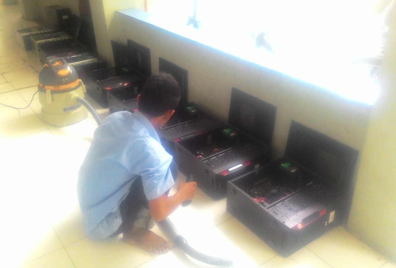 SIPLah Telkom - Belanja Keperluan Sekolah Online Makin Mudah