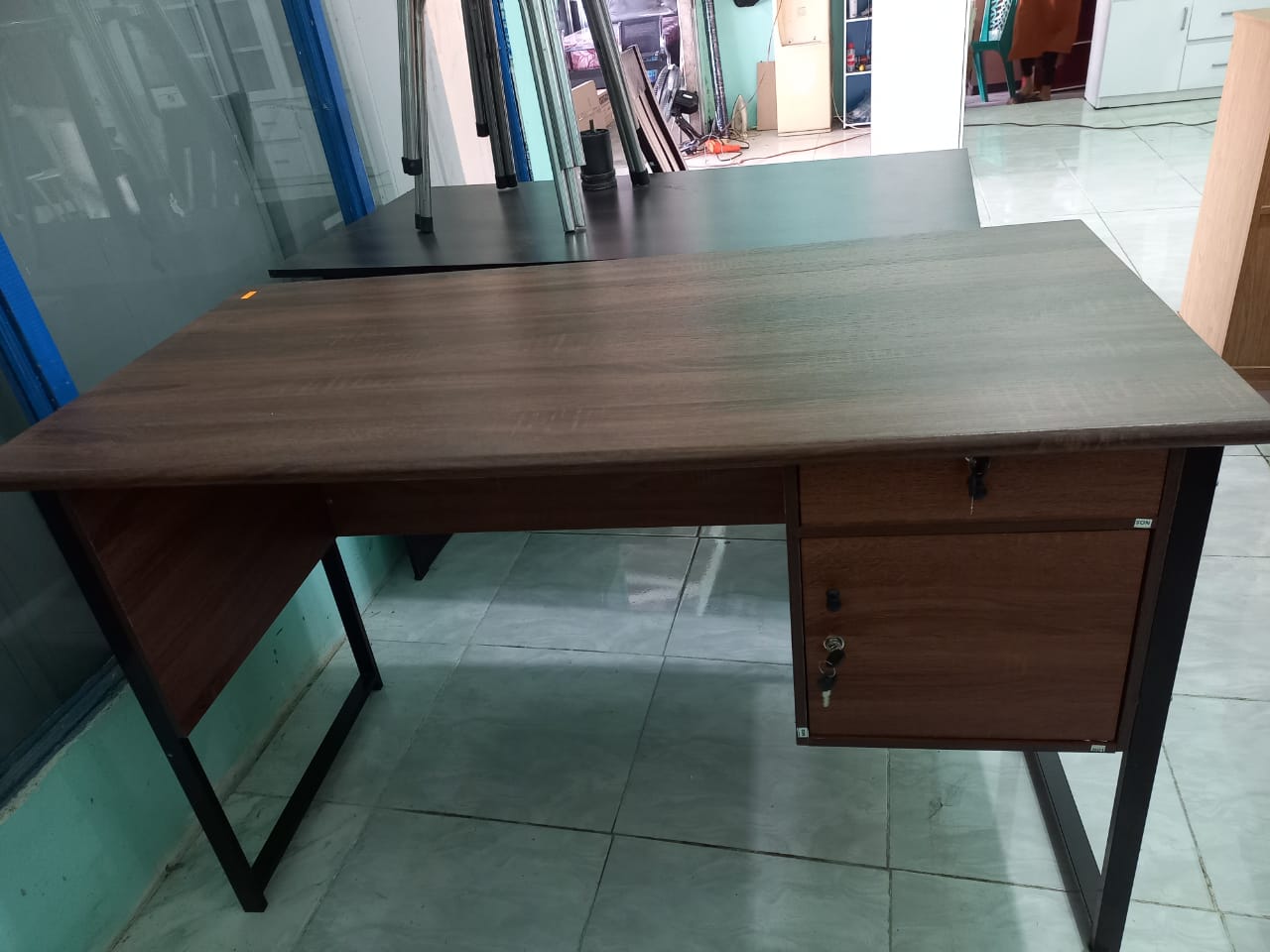 Meja guru kayu | SIPLah