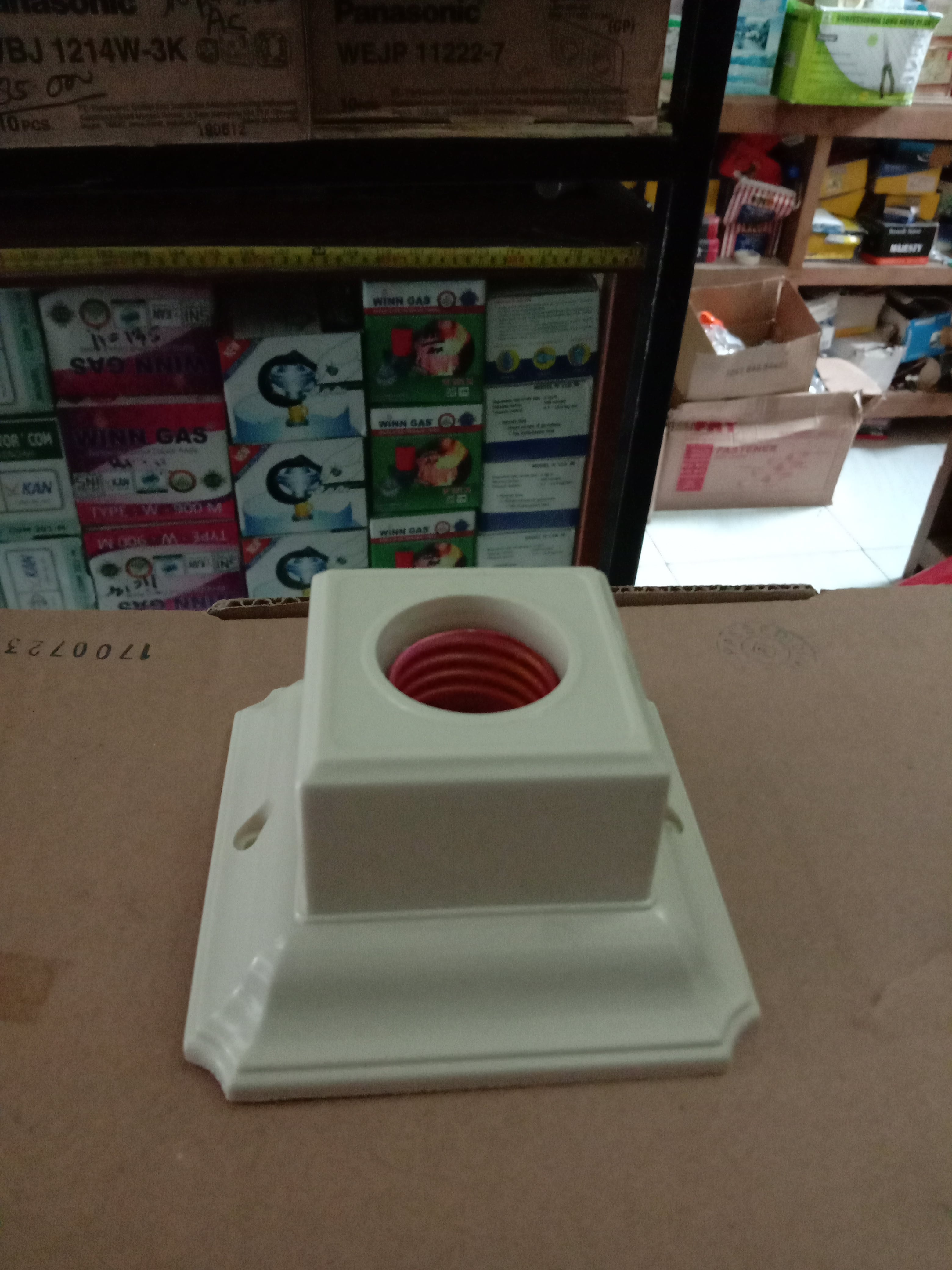 Fitting lampu / Fitting Plafon - Broco - Model Persegi | SIPLah