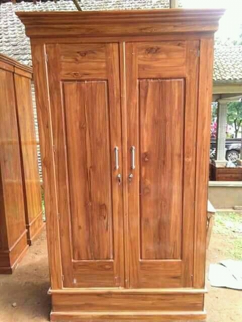 Almari Kayu. | SIPLah